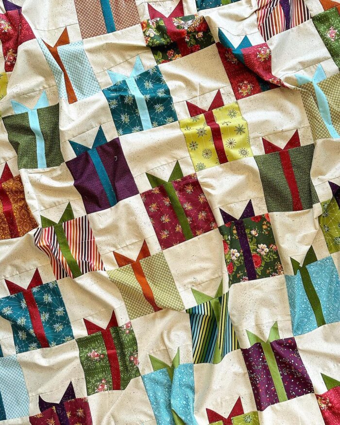 Gift Swap Quilt Kit - featuring fabrics from Guicy Giuce's Natale ...